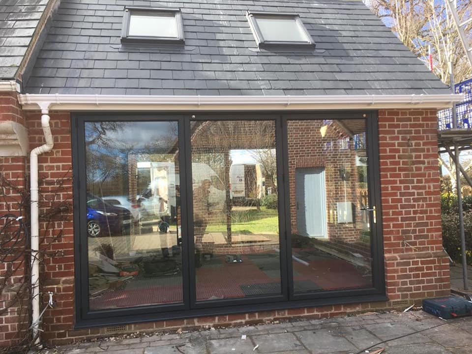 Hertfordshire Glaziers & Glass Specialists │FENSA │ Est 1967